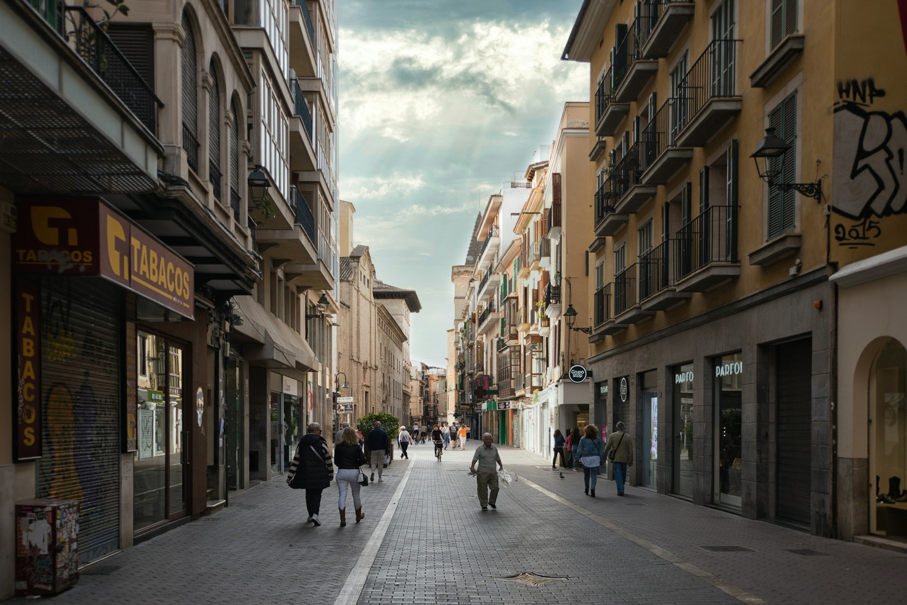 Discover Palma de Mallorca's High-End Shopping Destinations - Palma Blog